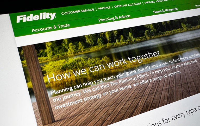 Fidelity Financial Advisor Services Review 2023 | MoneyRates
